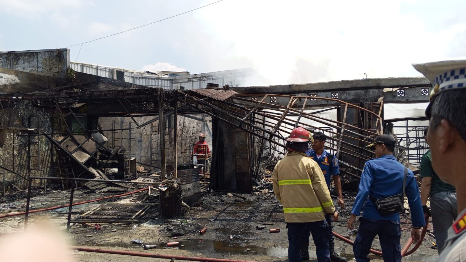 Korsleting Listrik Picu Kebakaran Bengkel di Pamulang, Tak Ada Korban ...
